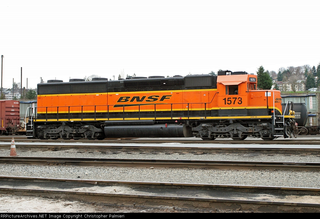 BNSF 1573
